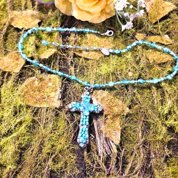 Miriam Haskell | Jewelry | Vintage Signed Miriam Haskell Cross Necklace ...